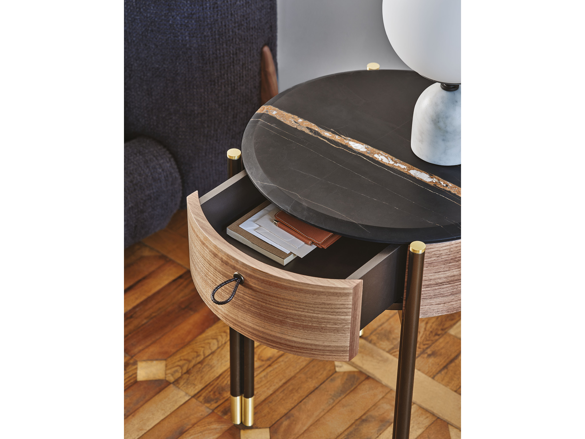 BAYUS TONDO 44 - COMODINI - Porada